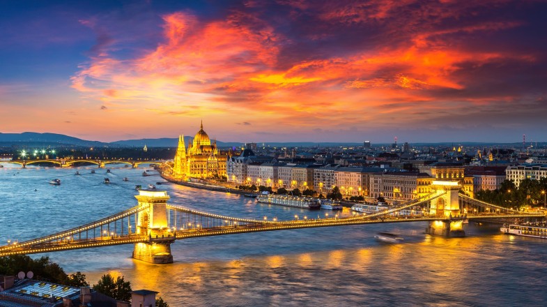 Hungary in February: Weather and Romantic Cruises | Bookmundi